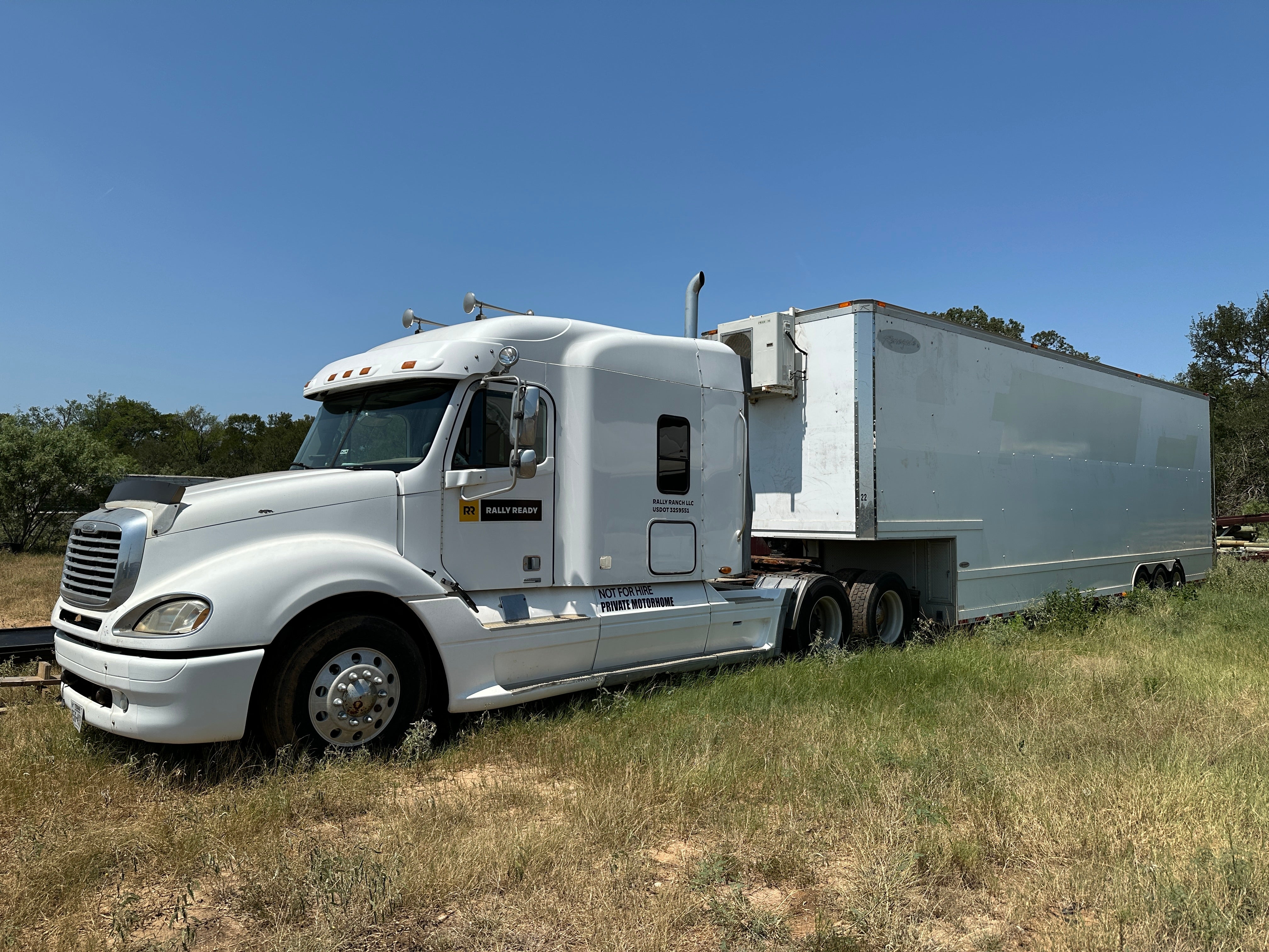 2006 Renegade 40’ stacker & 05' Freightliner - $55000 ($40k for Stacke ...